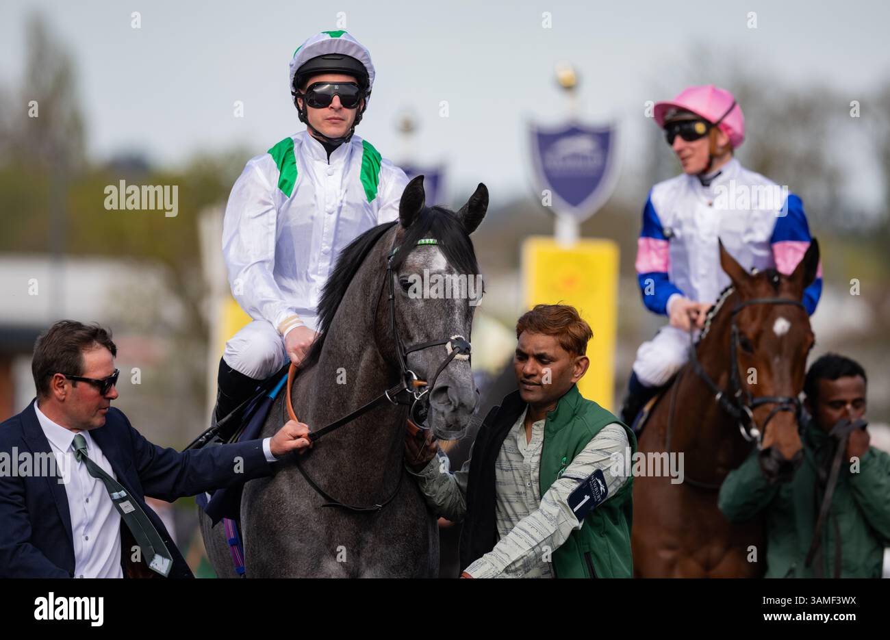 Richard kingscote newbury racecourse hi-res stock photography and ...