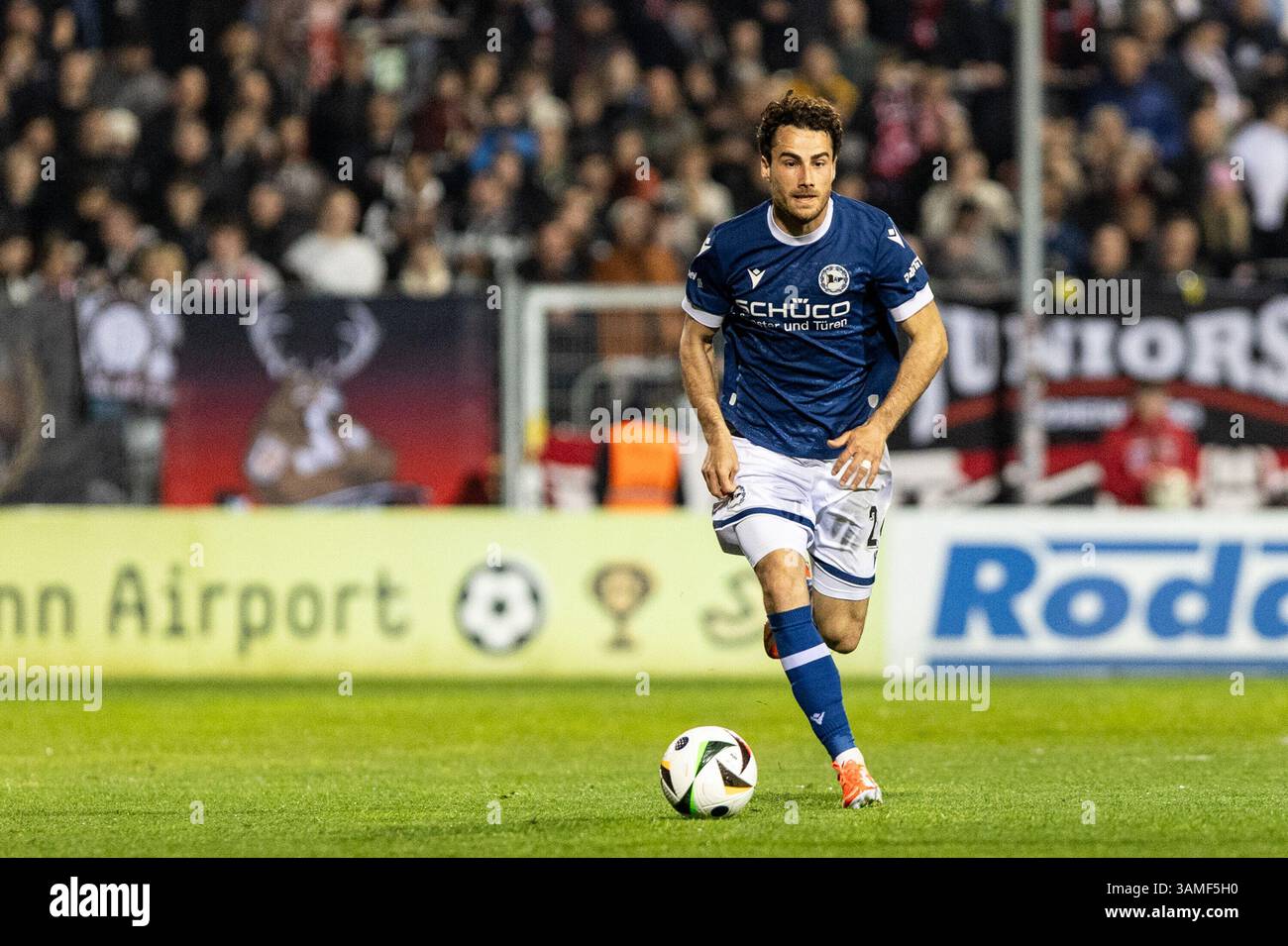 Lannert, Christopher (DSC Arminia Bielefeld, 24) 3.Liga: Viktoria K?ln ...