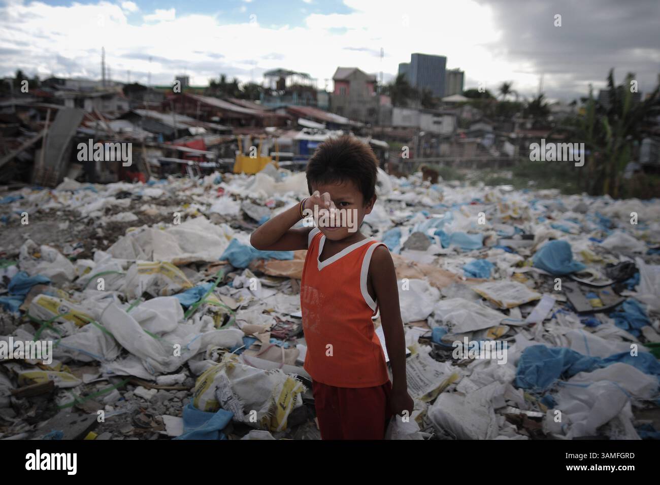 Child labour manila philippines hi-res stock photography and images - Alamy