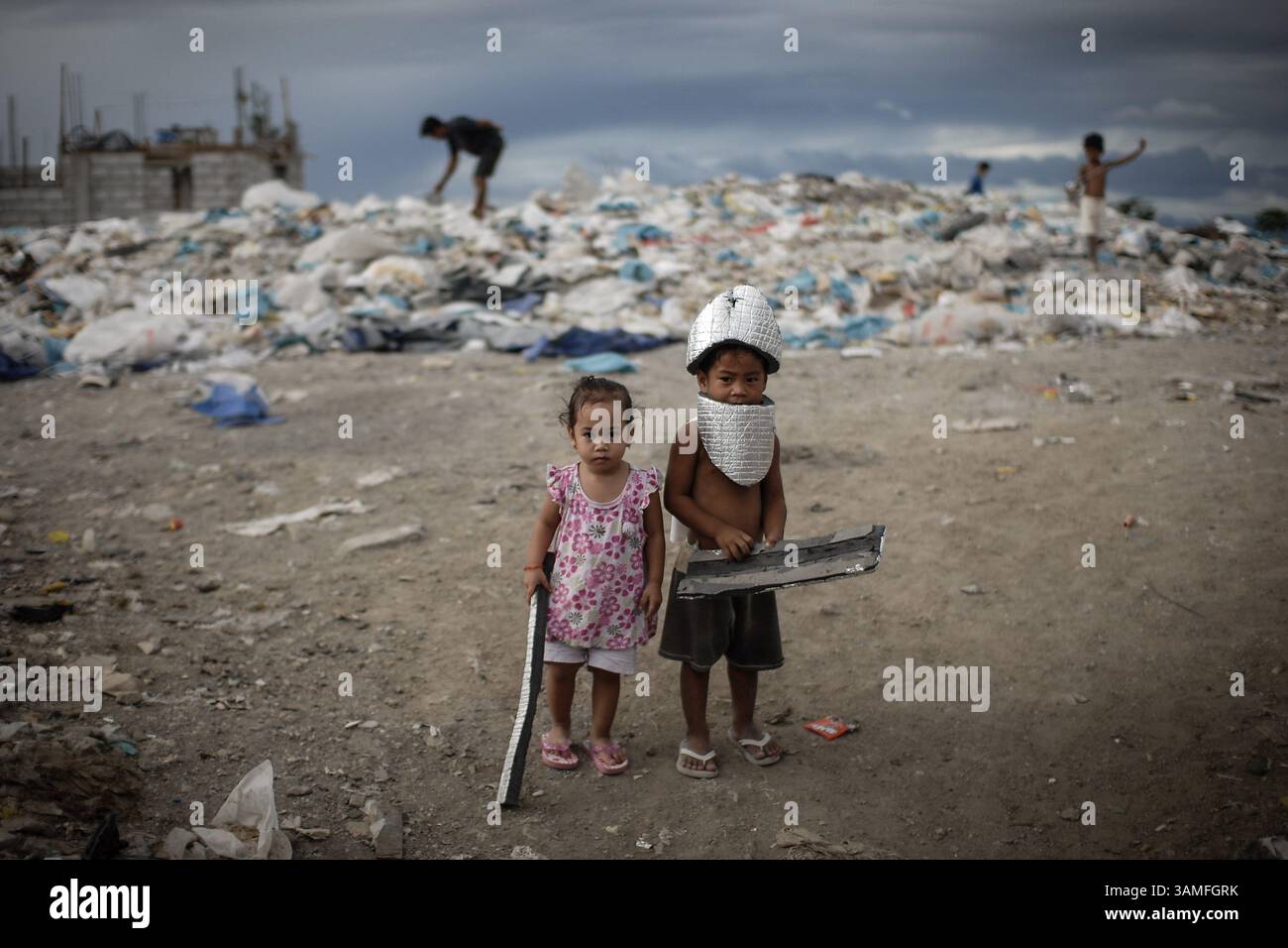Child labour manila philippines hi-res stock photography and images - Alamy