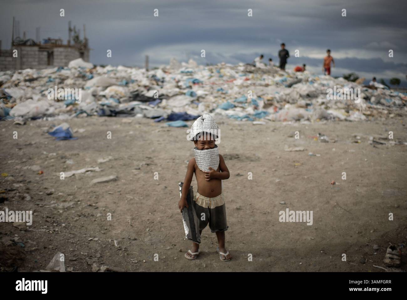 Child labour manila philippines hi-res stock photography and images - Alamy