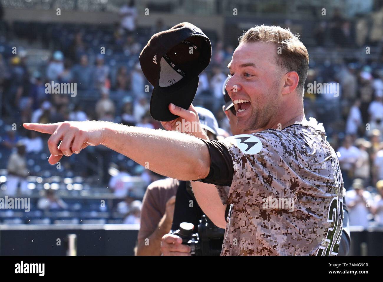 San Diego Padres starting pitcher Michael King (34) celebrates after ...