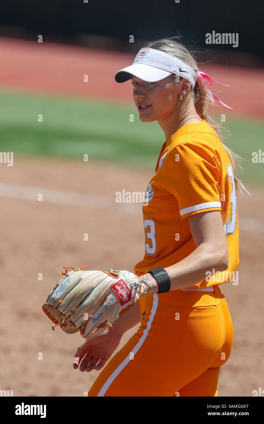 AUSTIN, TX - APRIL 13: Tennessee starting pitcher/relief pitcher Karlyn ...