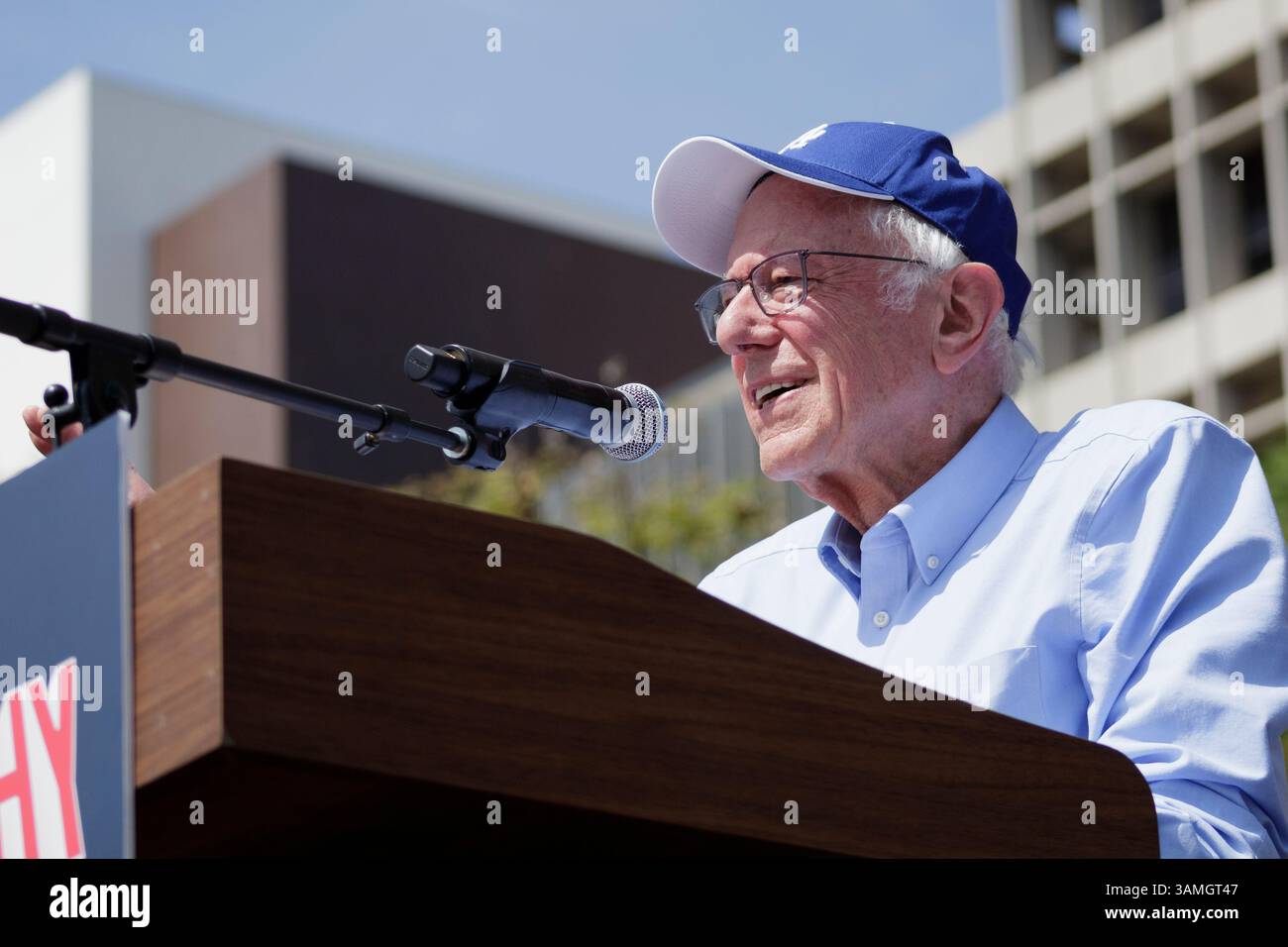 Los Angeles, USA. 12th Apr, 2025. Senator Bernie Sanders gives a speech ...