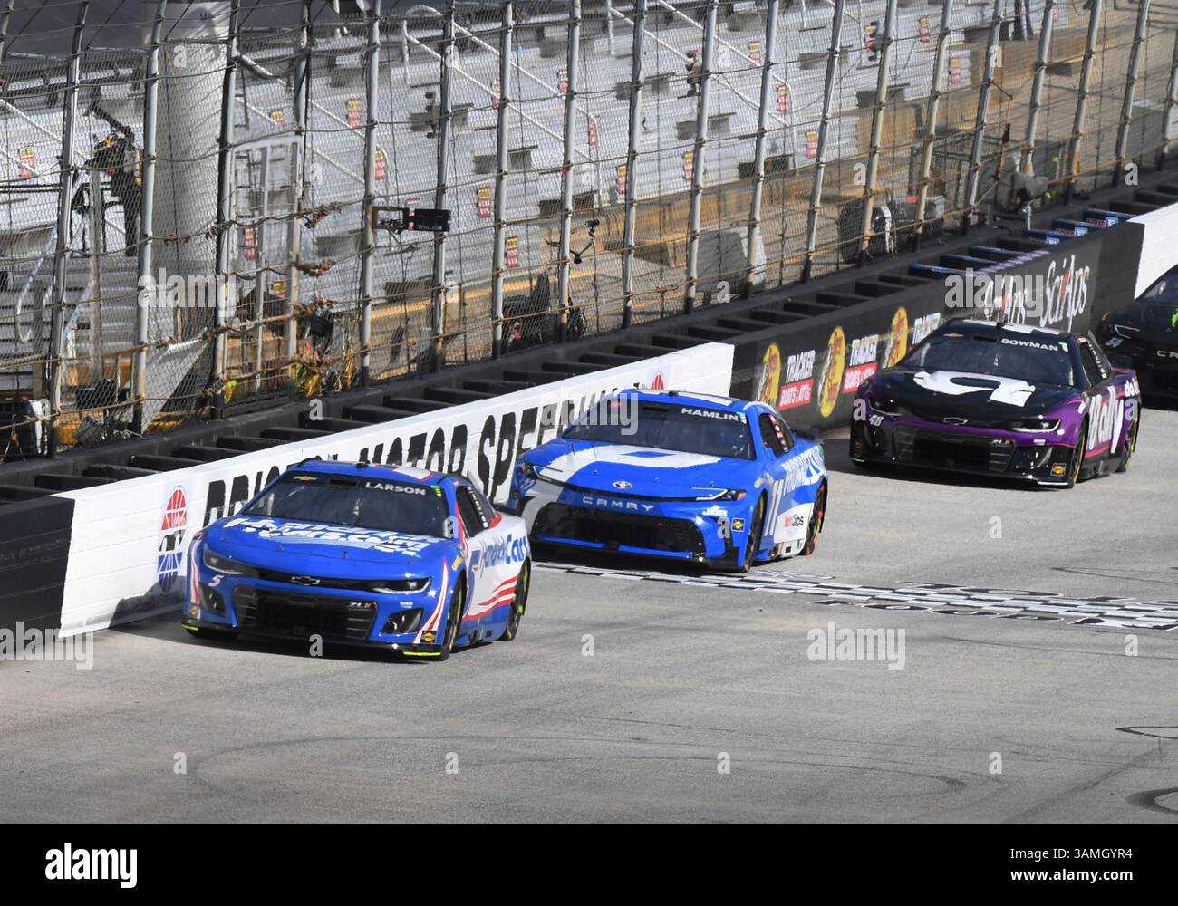 BRISTOL, TN - APRIL 13: Kyle Larson (#5 Hendrick Motorsports ...