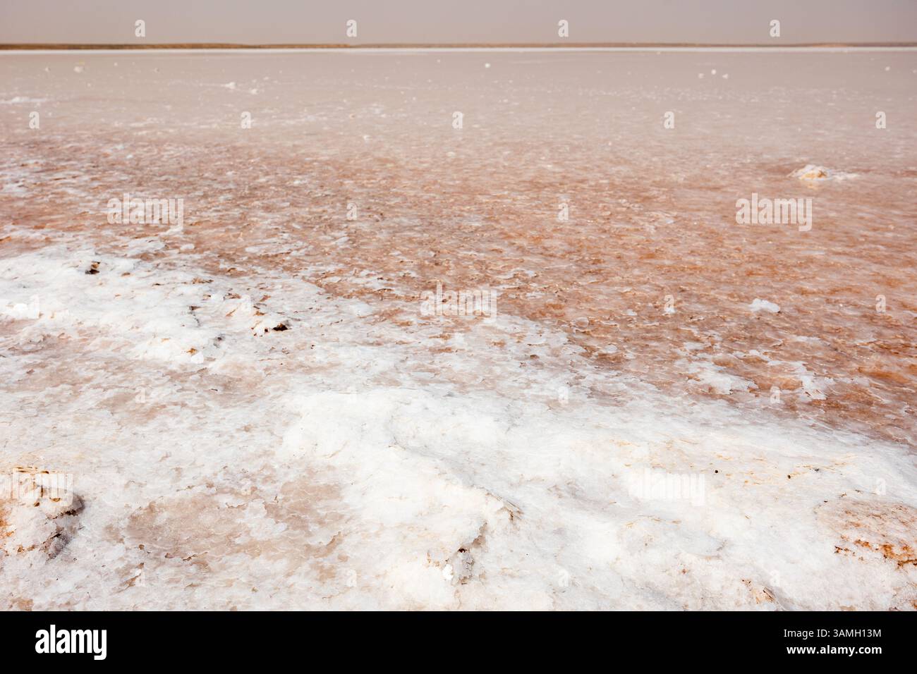 Tunisian Sahara Desert - salt lake of Sebkhet El Melah (Lac sale de ...