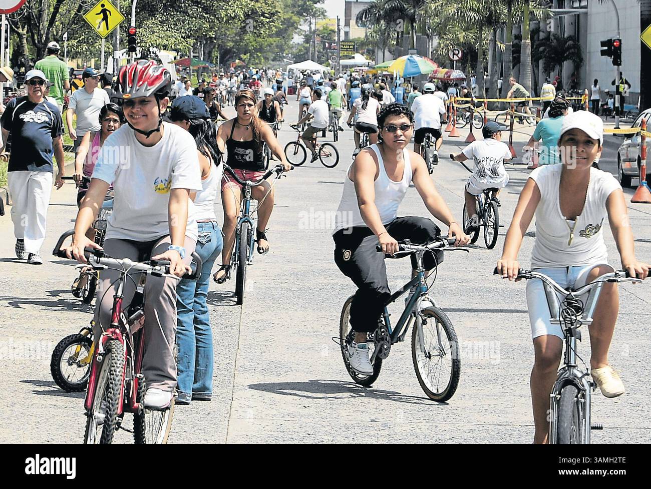 Bicicletas de ejercicio hi-res stock photography and images - Alamy