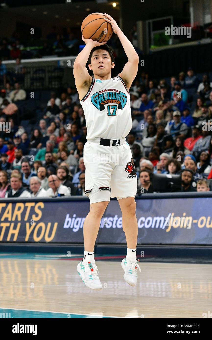 Memphis Grizzlies guard Yuki Kawamura (17) plays in the first half of ...