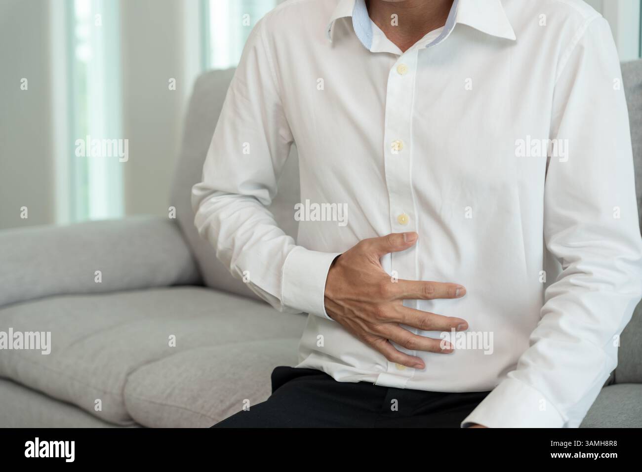 stomach ache. men have abdominal pain, indigestion, gastritis ...