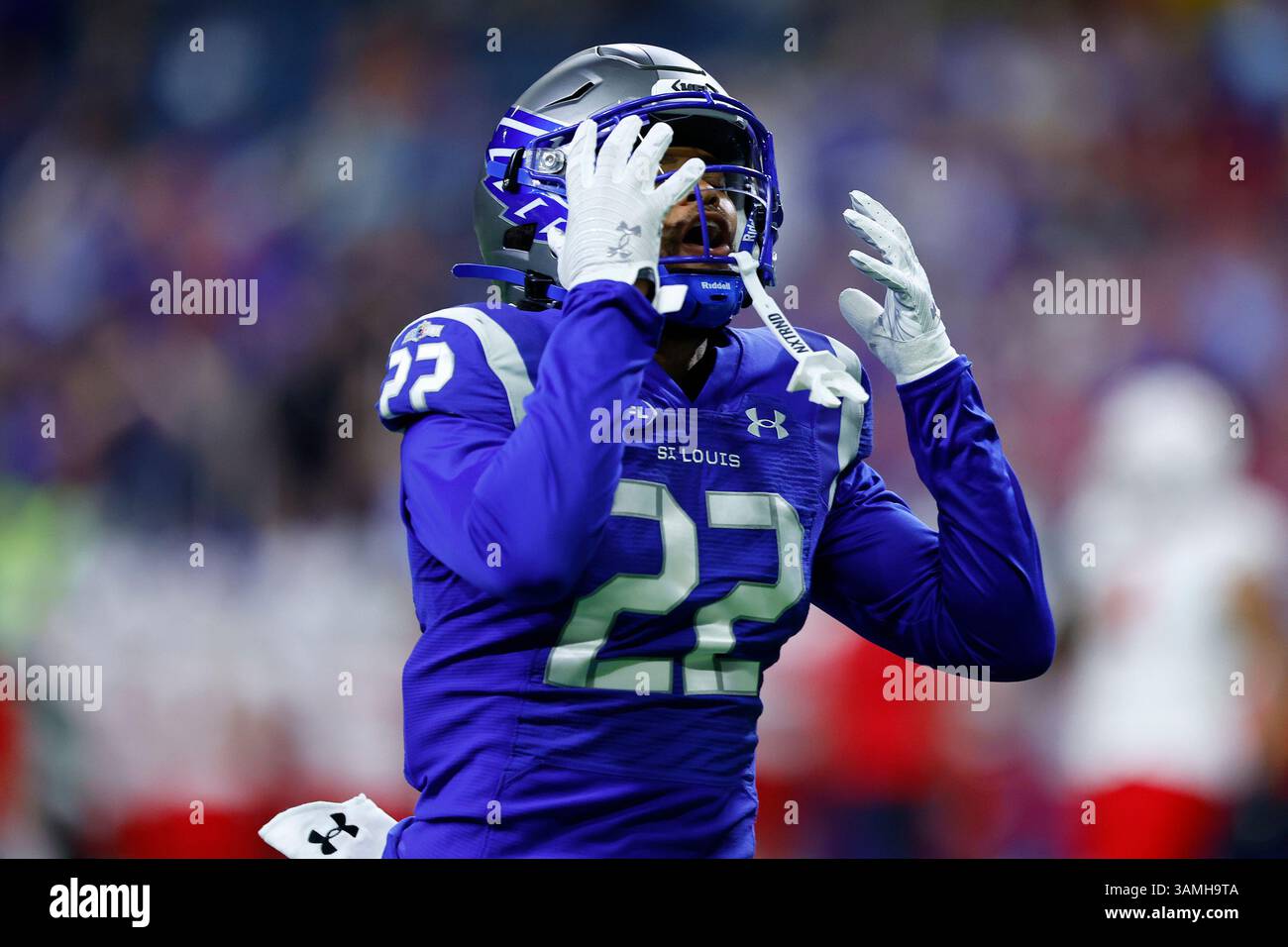 ST. LOUIS, MO - APRIL 13: St. Louis Battlehawks cornerback Nate Meadors ...