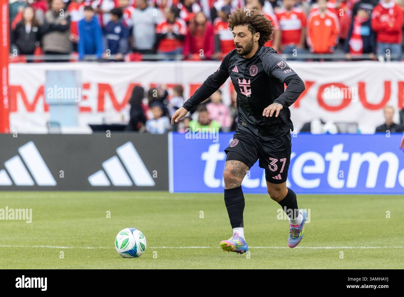 Chicago, USA. 13th Apr, 2025. Chicago, USA, April 13, 2025: Maximiliano ...