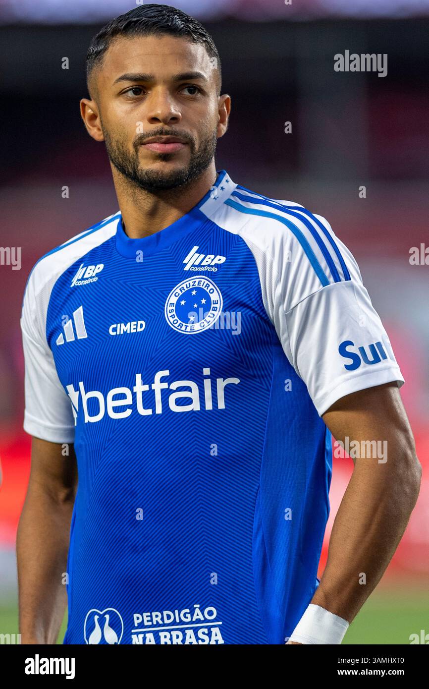 MorumBIS Wanderson of Cruzeiro during a Brasileirao 2025 match between ...