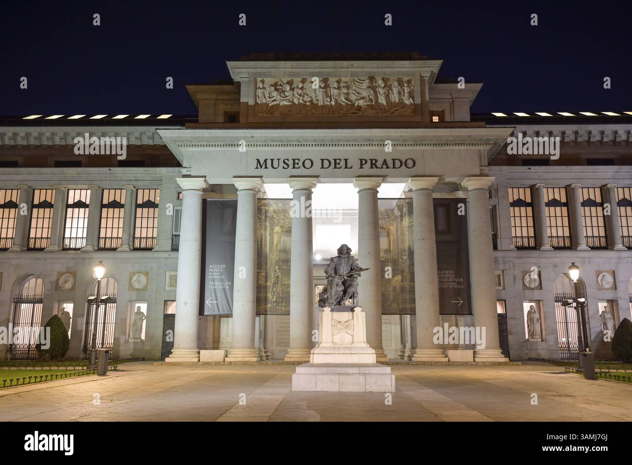Museo del Prado, Monumento a Velazquez, Paseo del Prado, Madrid, Spain ...