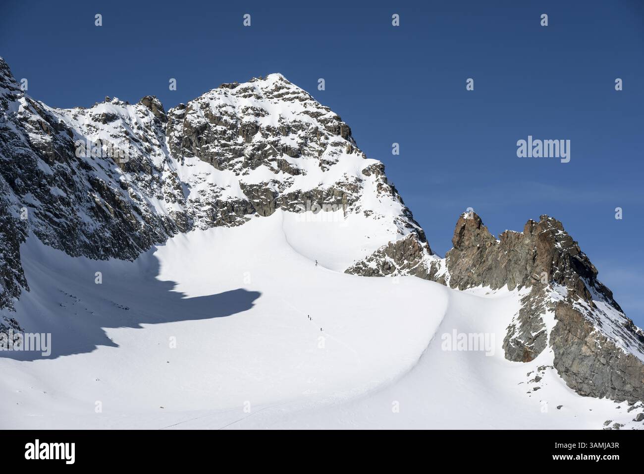 View of Piz Kesch mountain peak and Vadret da Porchabella glacier ...
