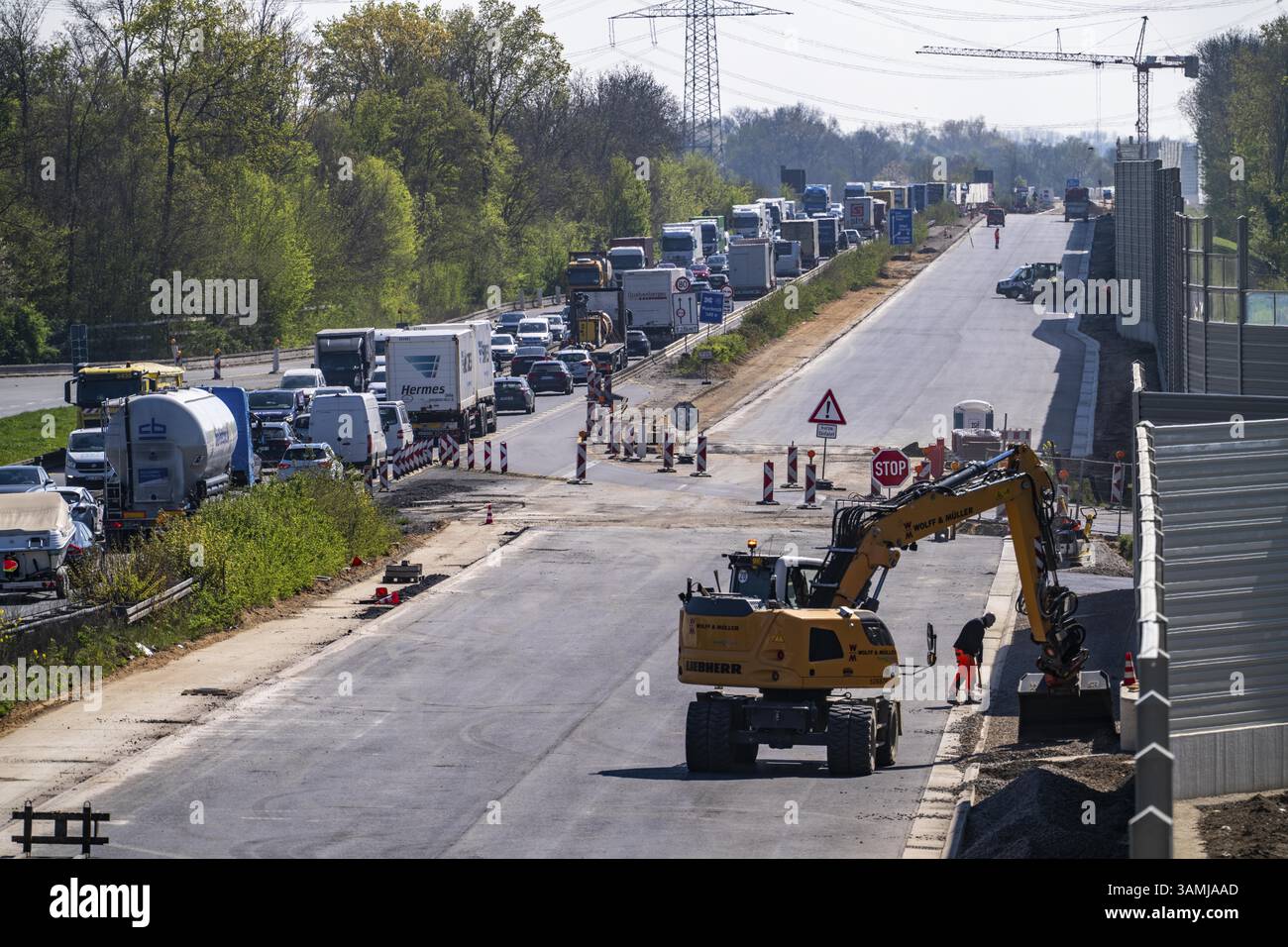 Roadway widened hi-res stock photography and images - Alamy