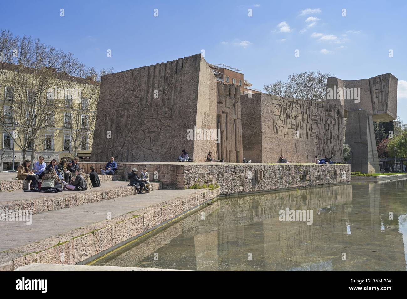 Monument to the Discovery of America, Monumento al Descubrimiento de ...