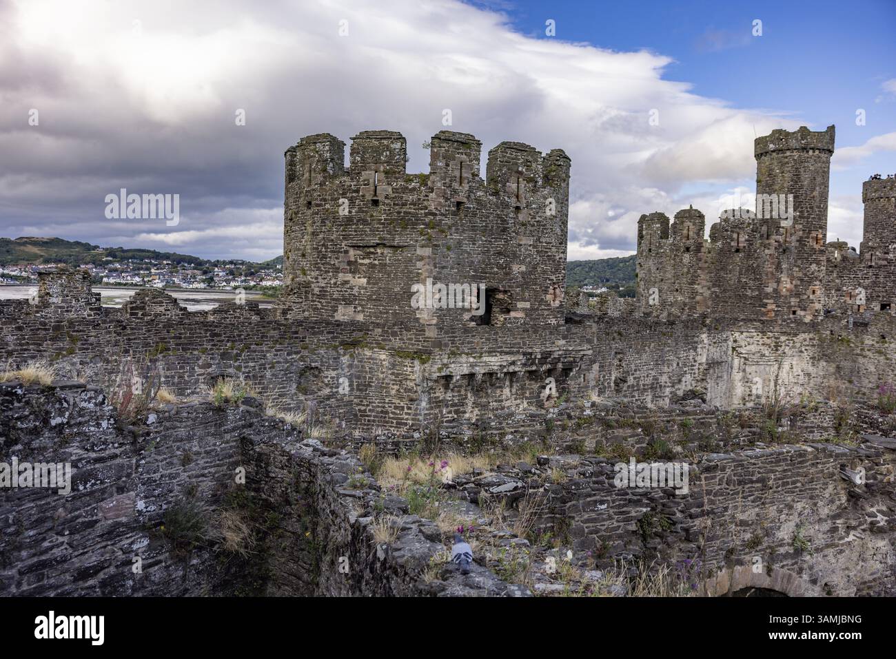 Old fort towers stone hi-res stock photography and images - Alamy