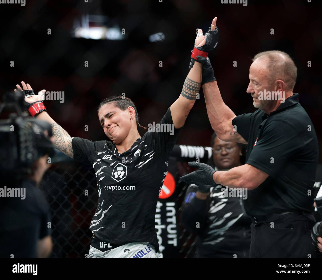 Miami, Florida, USA. 12th Apr, 2025. NORA CORNOLLE and HAILEY COWAN ...