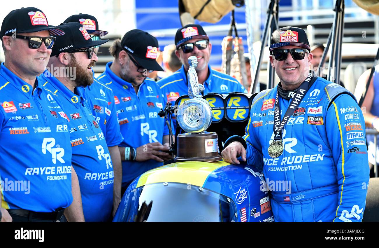 LAS VEGAS, NV - APRIL 13: Top Fuel driver Tony Stewart celebrates after ...