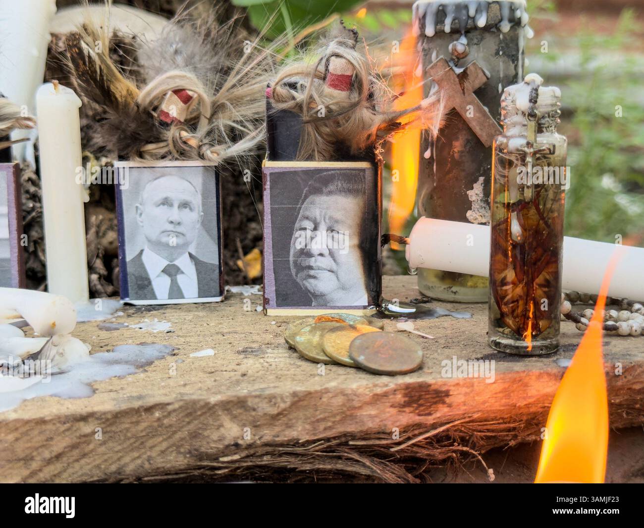 China sect secret hi-res stock photography and images - Alamy