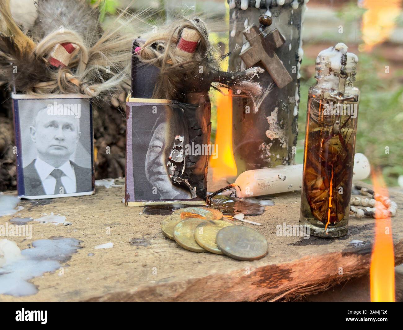 China sect secret hi-res stock photography and images - Alamy