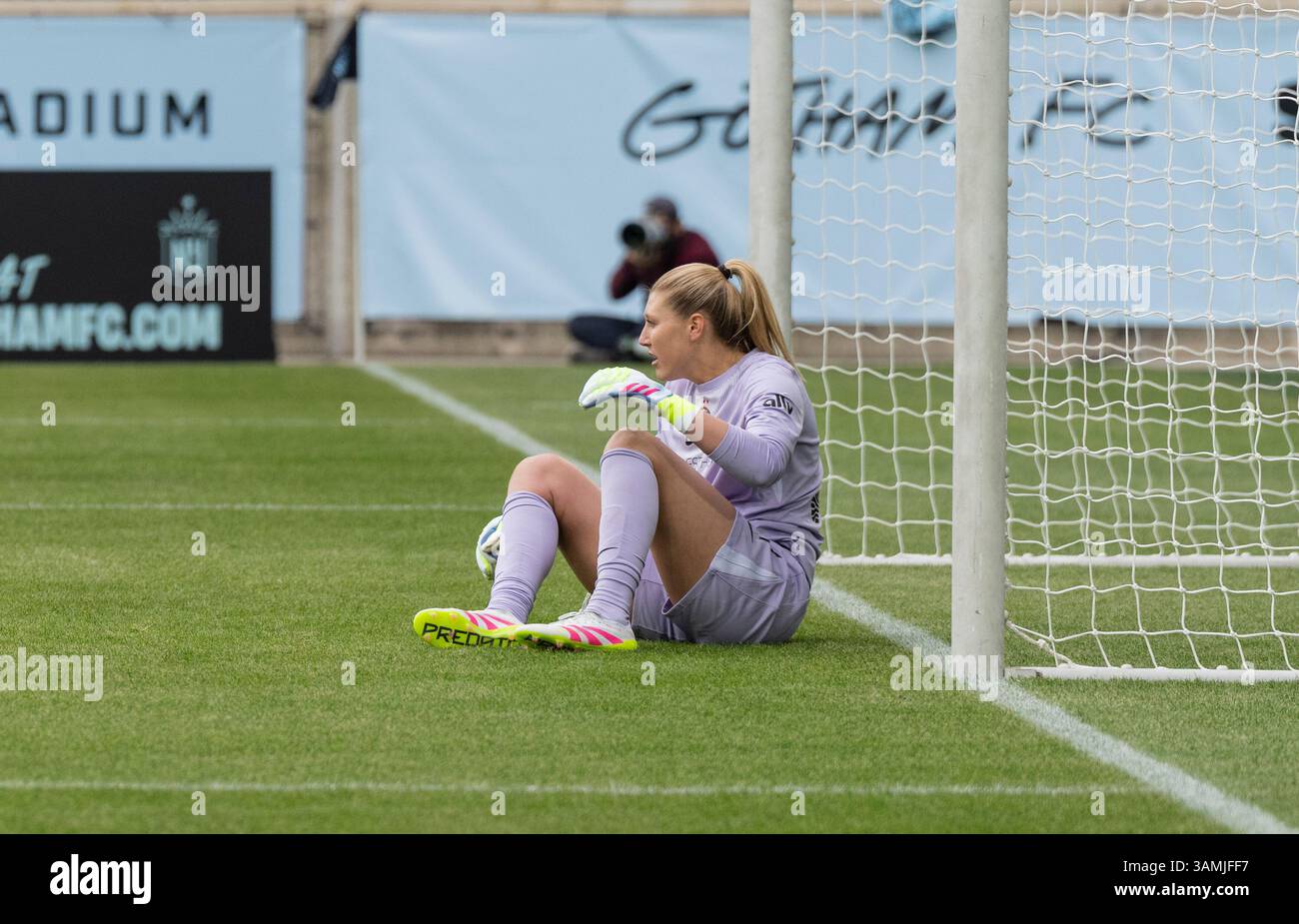 Harrison, New Jersey, April 13, 2025: Goalkeeper Casey Murphy (1) of ...