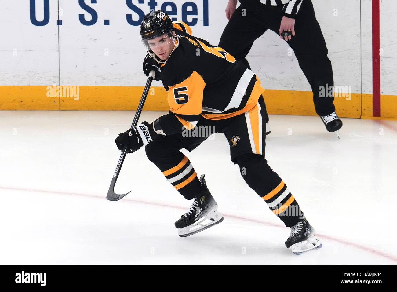 Pittsburgh Penguins' Ryan Shea skates during the first period of an NHL ...