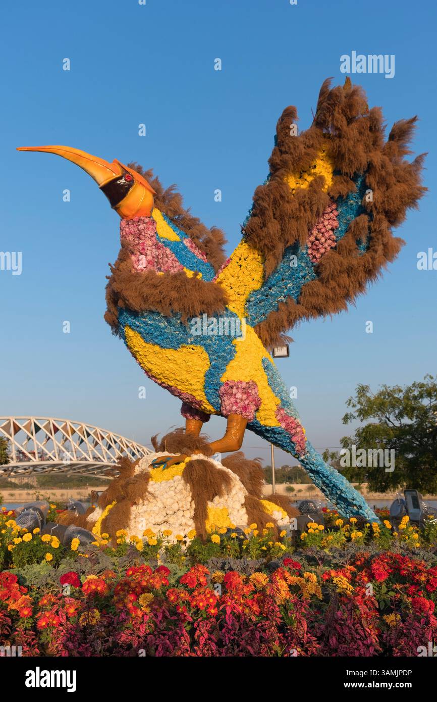 Ahmedabad International Flower Show Floral display bird effigy ...