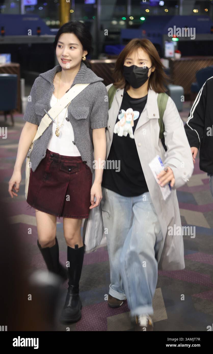 Chinese actress Lu Yuxiao appears at the airport in Shanghai, China, 11 ...
