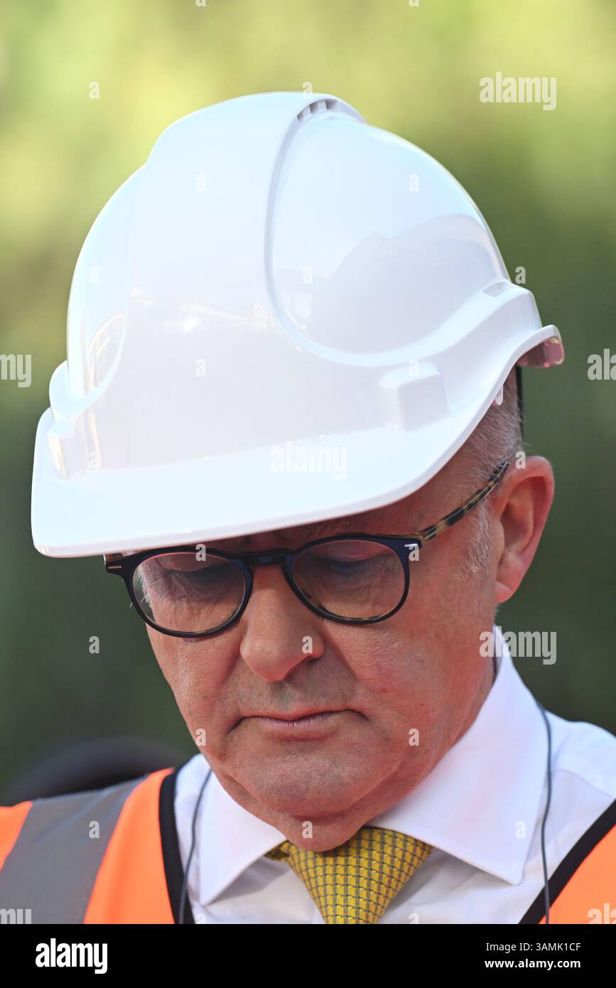 Boyer, Australia. 14th Apr, 2025. Australian Prime Minister Anthony ...