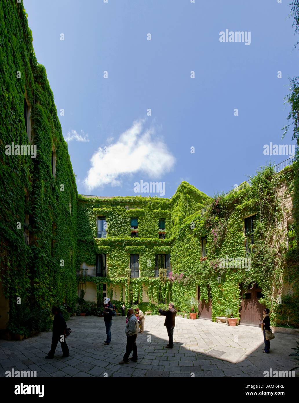 Palazzo rollo puglia hi-res stock photography and images - Alamy