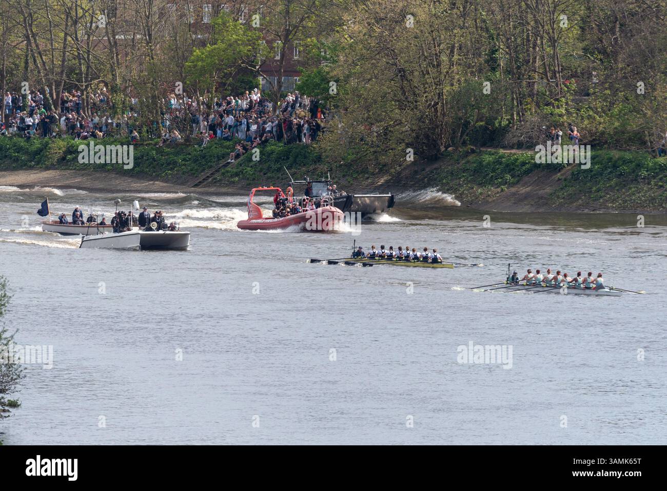 University Boat Race Women's teams approach finish line with chase ...