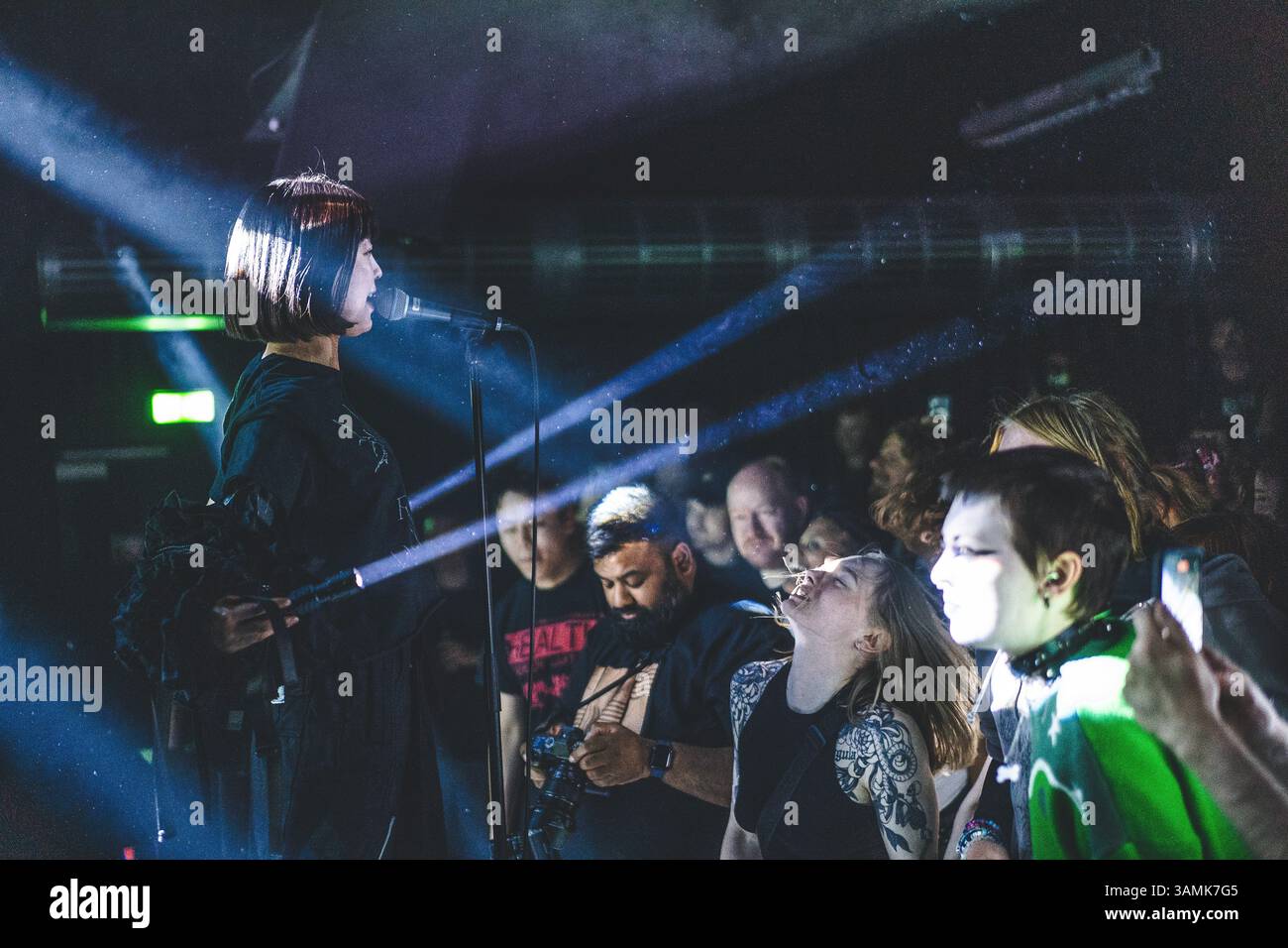 Violent magic orchestra band hi-res stock photography and images - Alamy