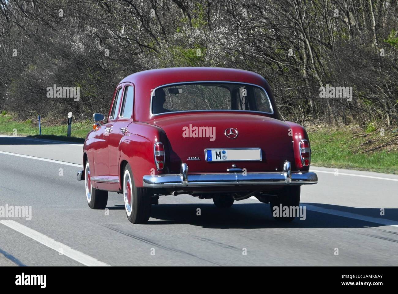 Mercedes Benz 180 Oldtimer, gebaut von 1953 bis 1962. Der W 120 war der ...