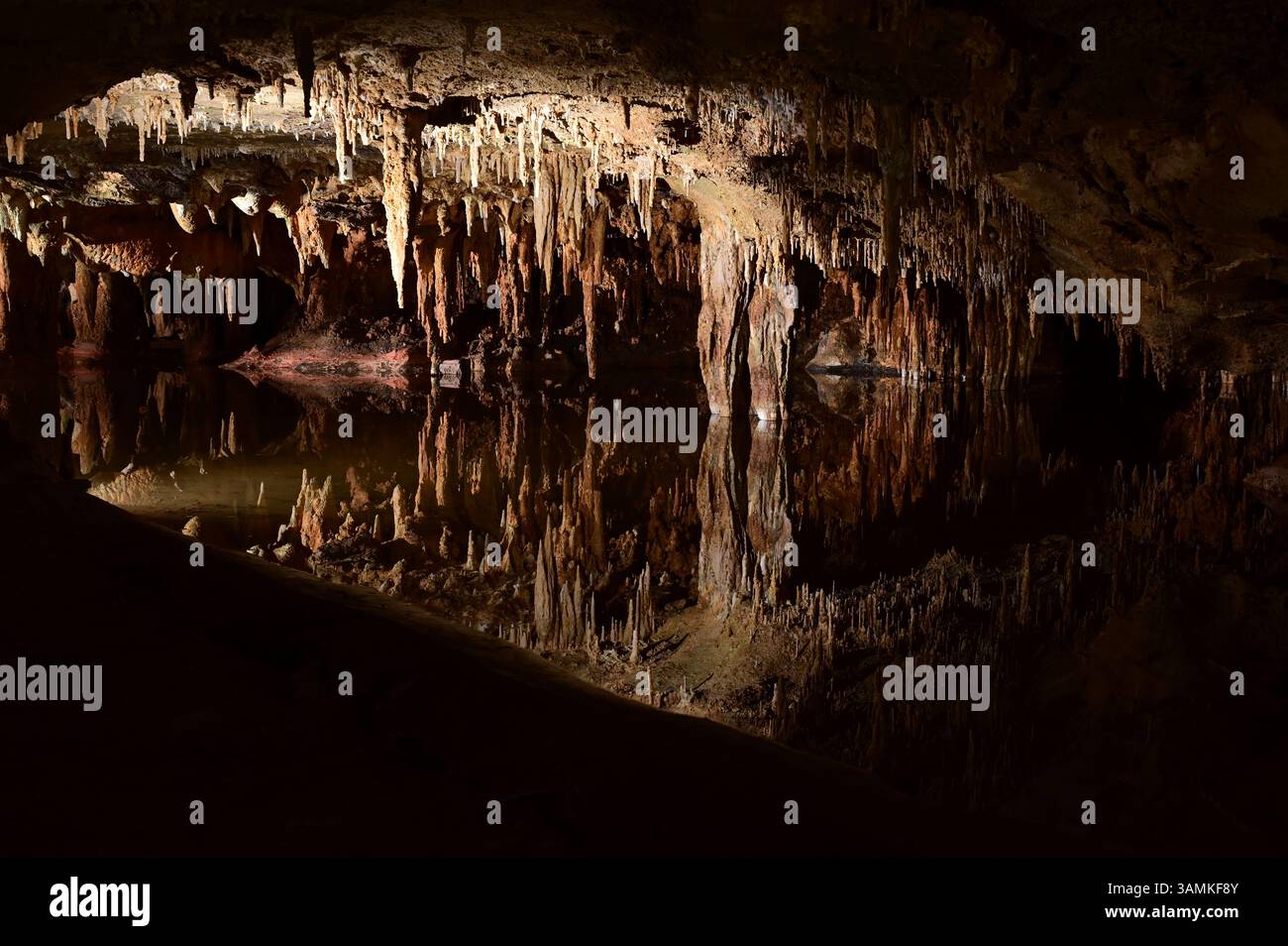 Luay Caverns in Virginia Stock Photo - Alamy