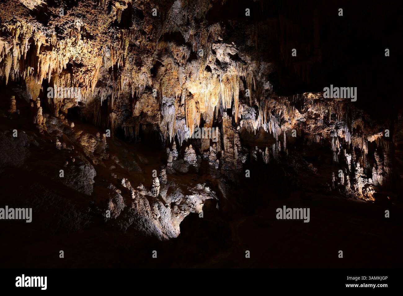 Luay Caverns in Virginia Stock Photo - Alamy