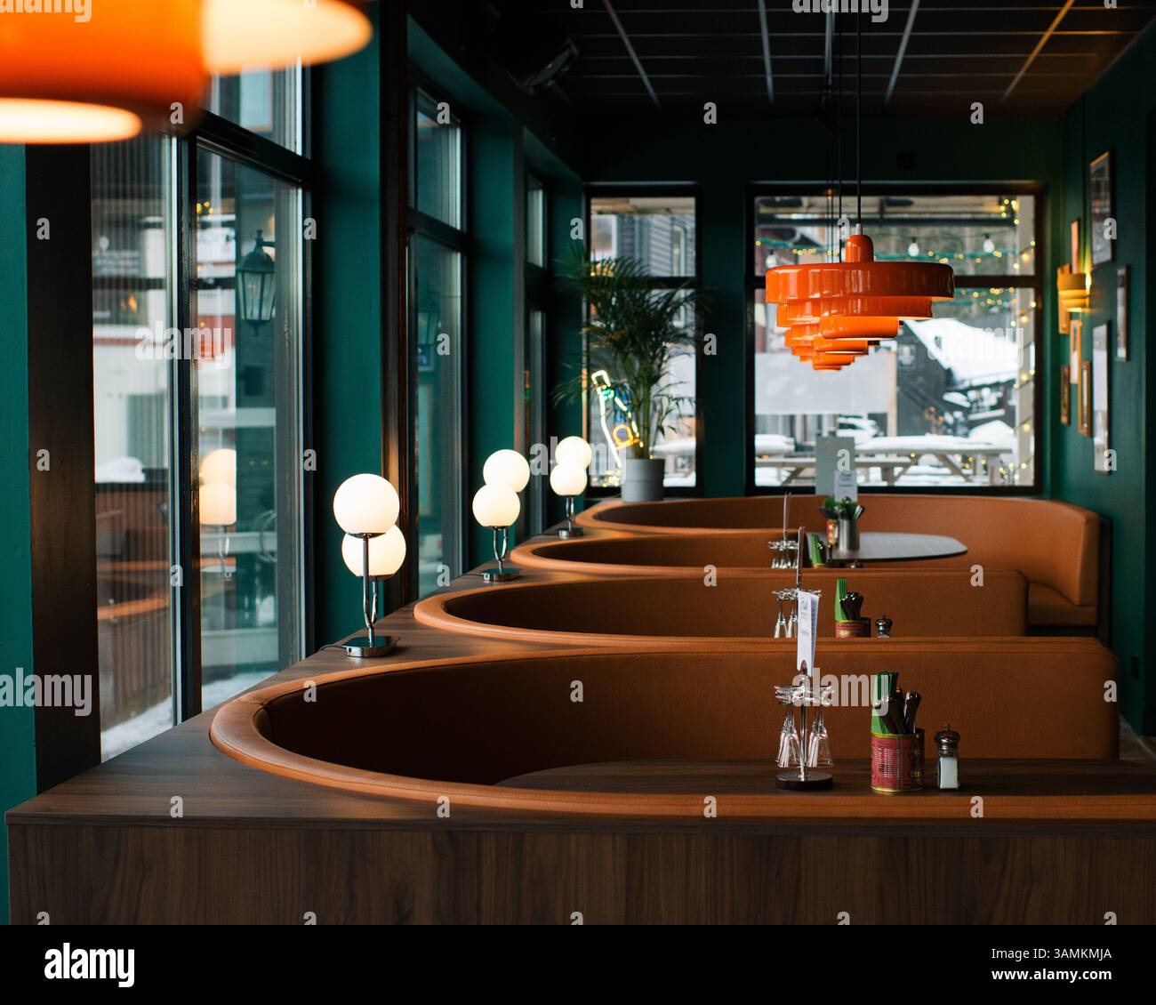 Food drinks vintage restaurant hi-res stock photography and images - Alamy