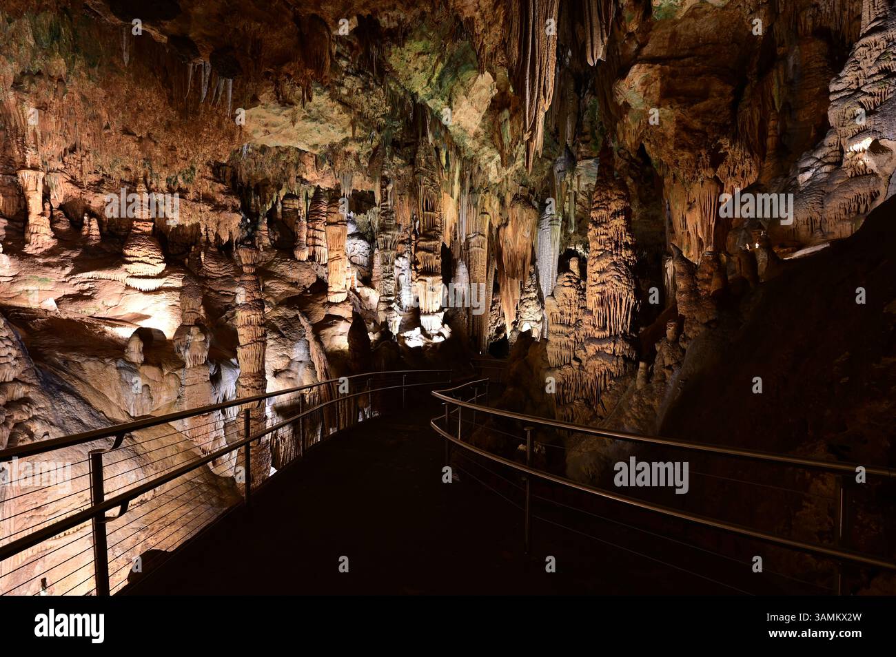 Luay Caverns in Virginia Stock Photo - Alamy