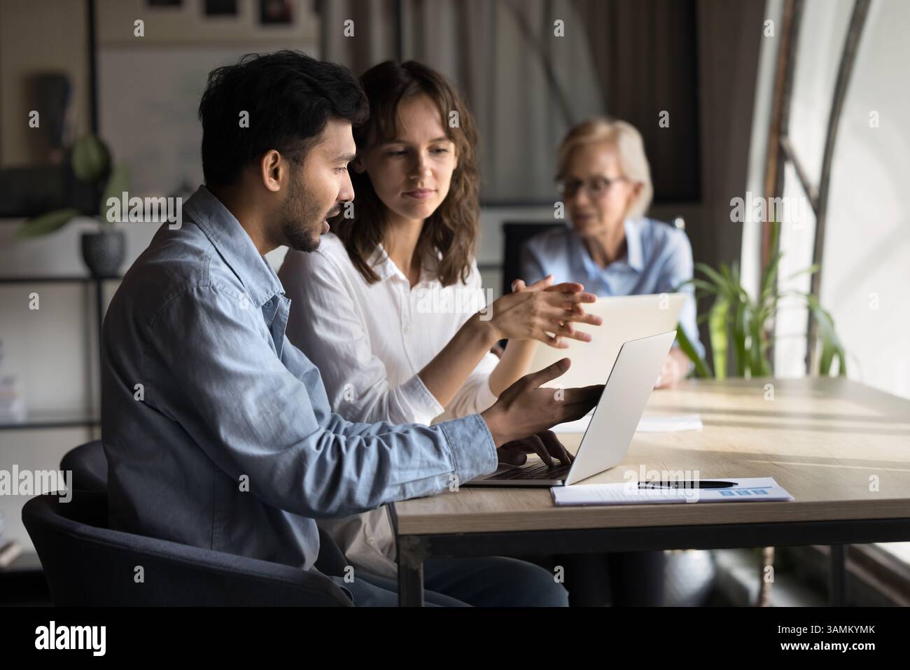 Indian mentor businessman gives explanation to digital finance Stock ...