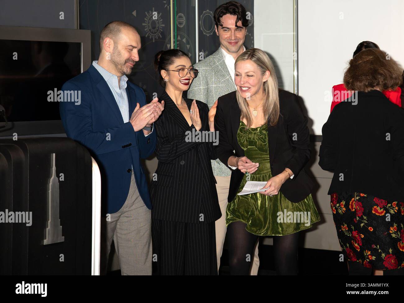 Sarah Hyland and' Great Gatsby' cast at Empire State Building Featuring ...