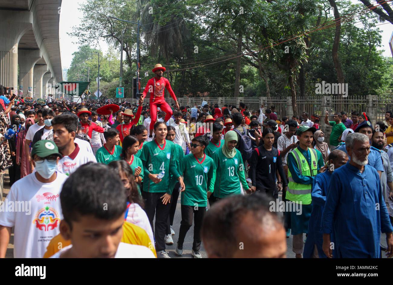Dhaka, Dhaka, Bangladesh. 13th Apr, 2025. Bangladeshi people join in a ...