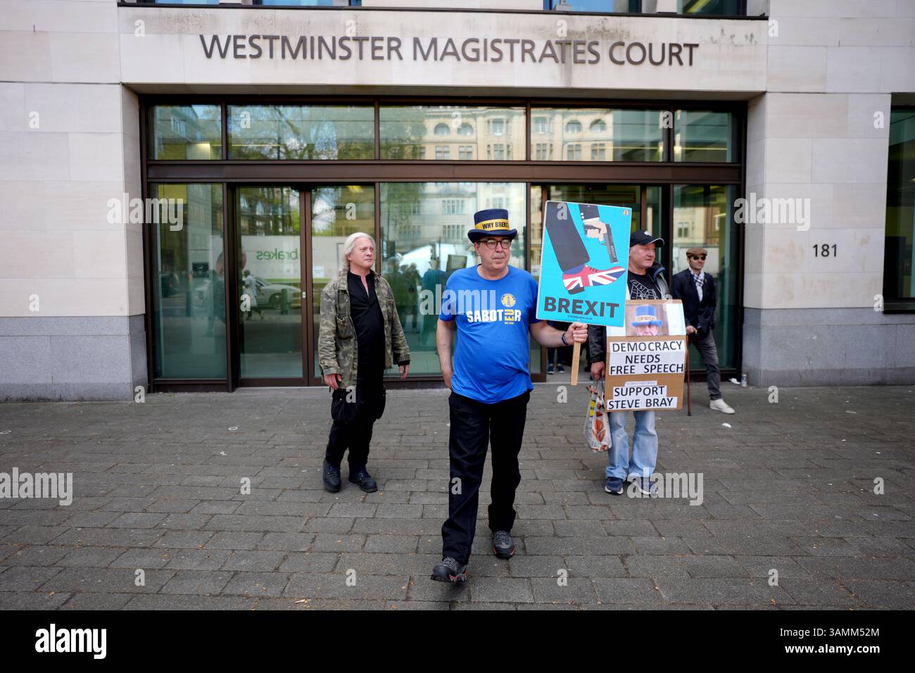 Anti-Brexit protester Steve Bray outside Westminster Magistrates' Court ...