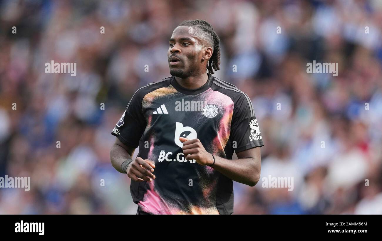 Leicester's Caleb Okoli runs into position during the English Premier ...