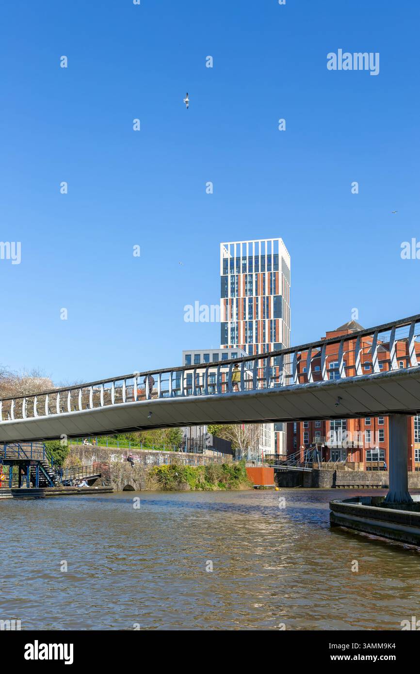 Castle Bridge footbridge, Redcliffe, Floating Harbour, Bristol, England ...