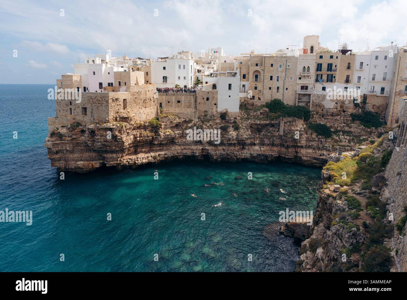 Aerial view historic buildings cliff hi-res stock photography and ...