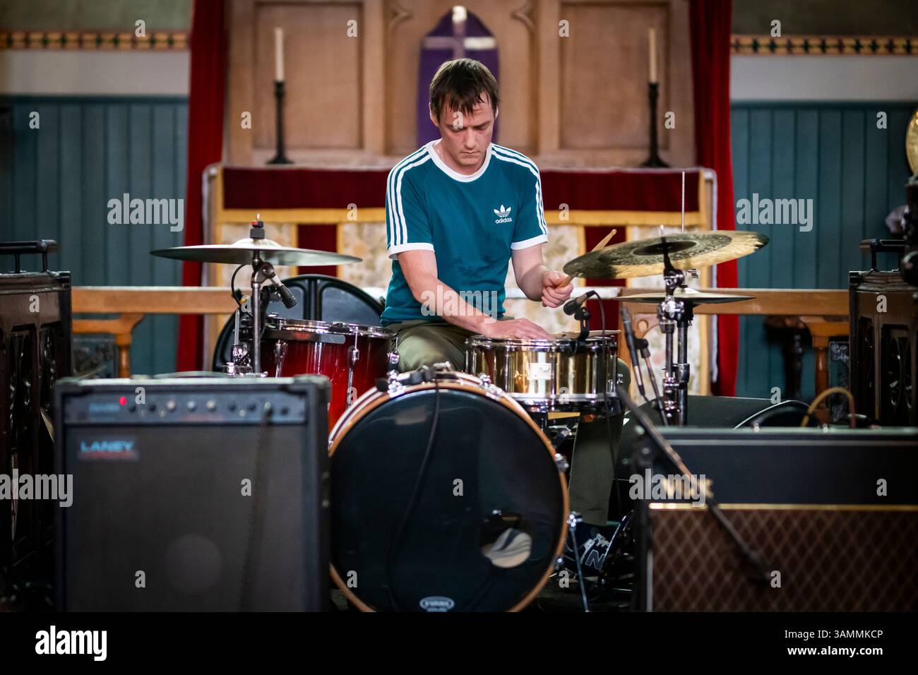 Edinburgh, Scotland. Sat 12 April 2025. Scottish band Jill Lorean performing at St Vincent’s ...