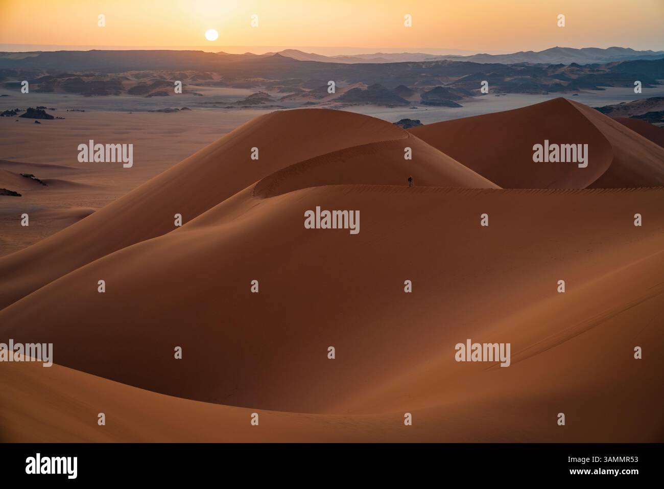 Aerial View of sand dunes at sunset in the Sahara desert, Djanet ...