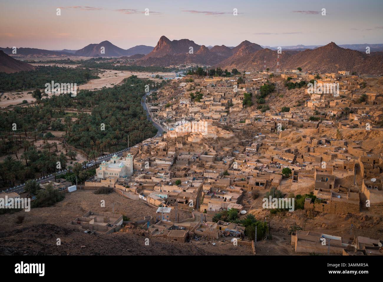 Algeria capital city hi-res stock photography and images - Alamy