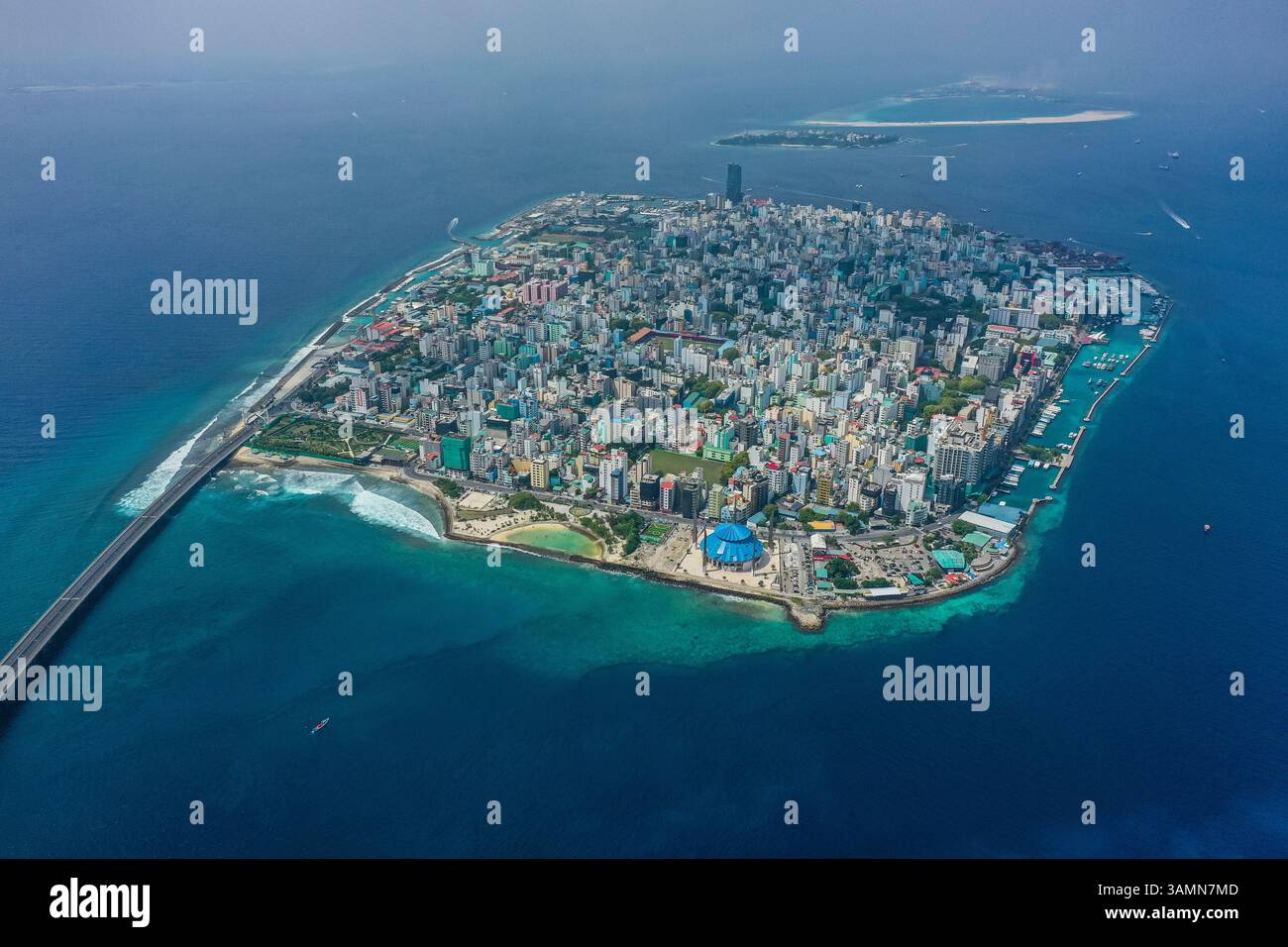 Aerial view of Malè, one of the biggest town on Maldives archipelagos ...