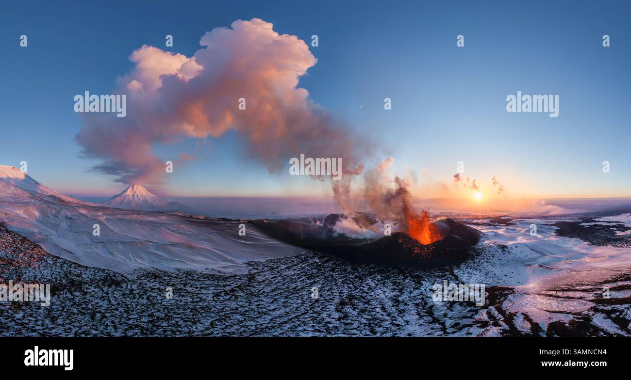 Panoramic aerial view of the volcano Plosky Tolbachik in eruption ...